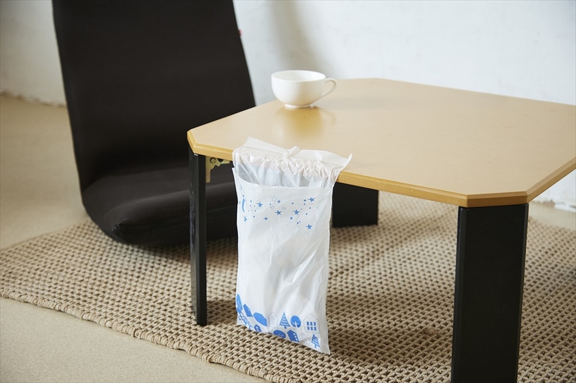 どこでもピタッとゴミ袋5P｜ノベルティ・販促品・記念品・名入れグッズの景品広場